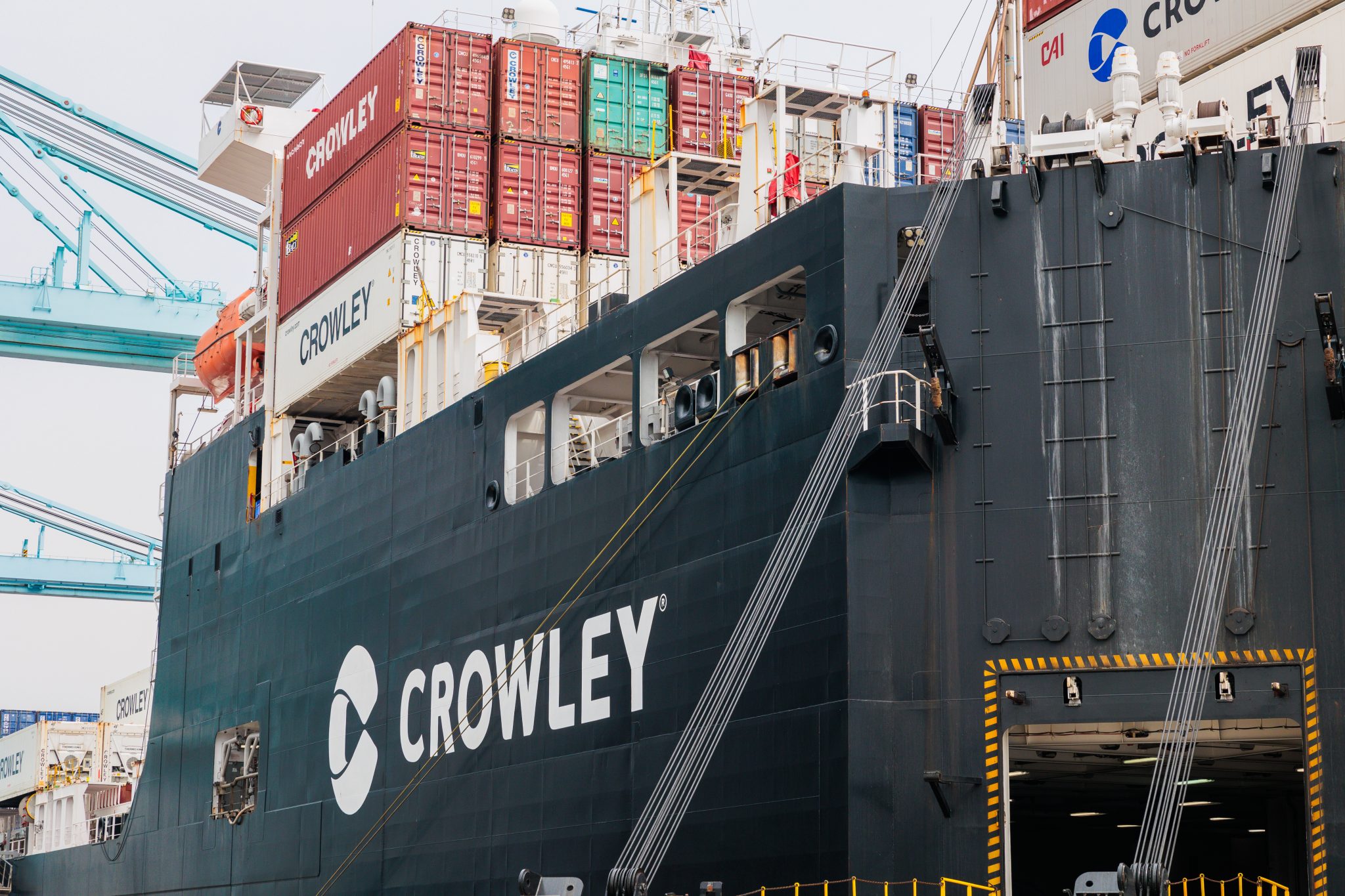 Executives from Crowley, TOTE Maritime Puerto Rico, and Trailer Bridge ...